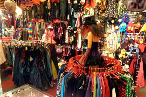 Fresh Garbage is een kledingwinkel in Belfast